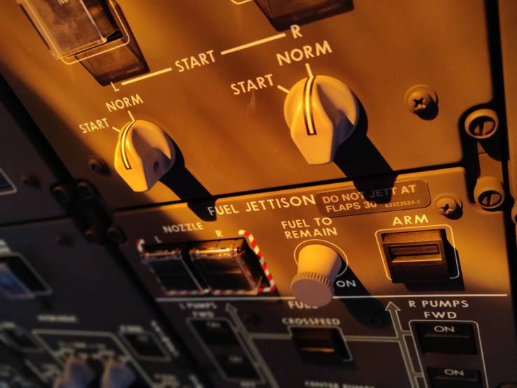 What happens if your pilots can't retract the landing gear after ...