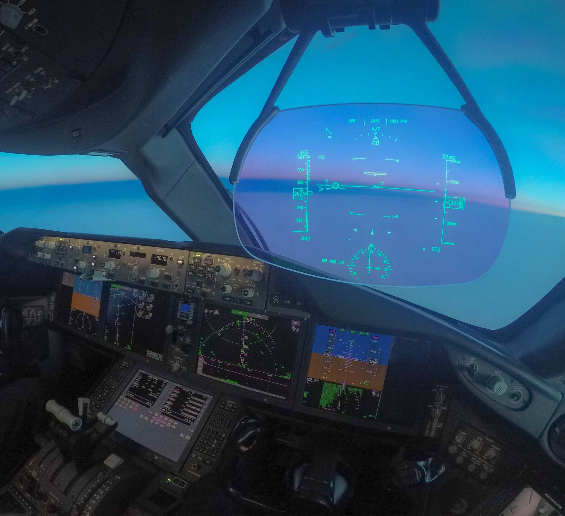 Evolution of an airliner: From the 747 jumbo jet to the 787 Dreamliner ...