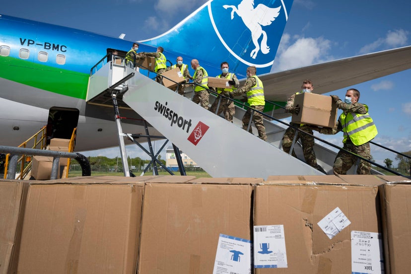 How pilots operate cargo flights on passenger aircraft - The Points Guy