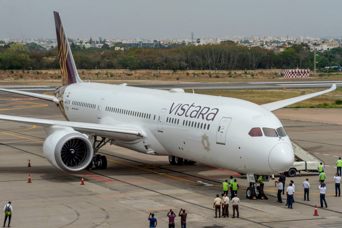 Airbus A321LR versus the Boeing 787 Dreamliner: Which do pilots prefer ...