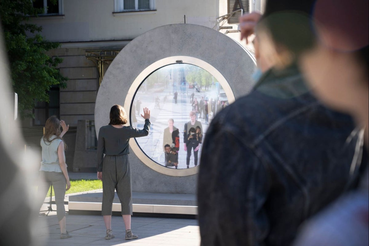 New technology connects cities with real-time digital 'portals' - The ...