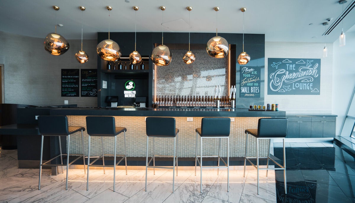 A new bar just opened at JFK’s Greenwich Lounge - The Points Guy