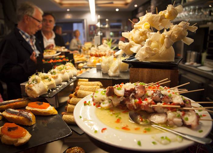 Food Tours: Taste Your Way Around the World - The Points Guy