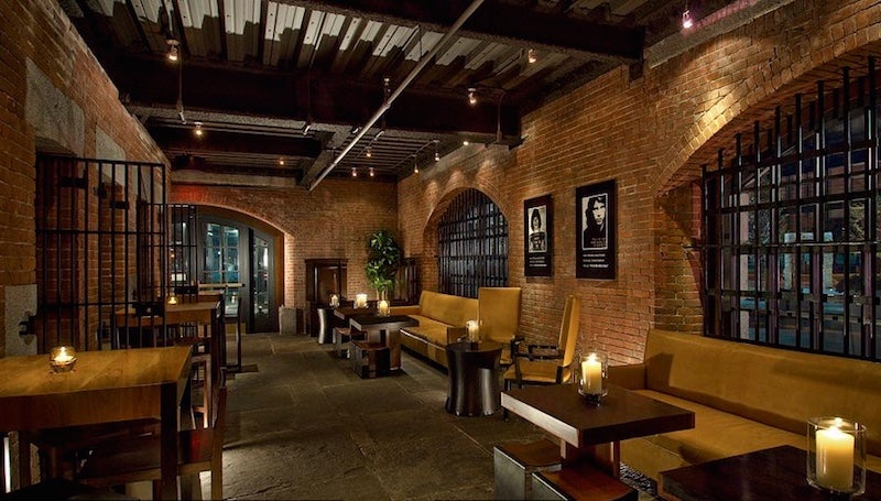 5 of the Quirkiest Hotel Bars in America - The Points Guy