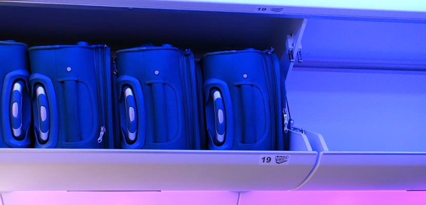 Checking Out Delta's New 60% Larger Overhead Bins - The Points Guy