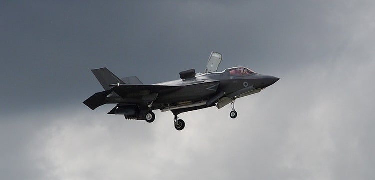 Watch an F-35 Fighter Jet Hover at Farnborough - The Points Guy