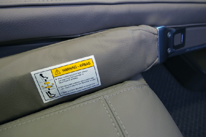 Question for FA about first class seats. : r/flightattendants