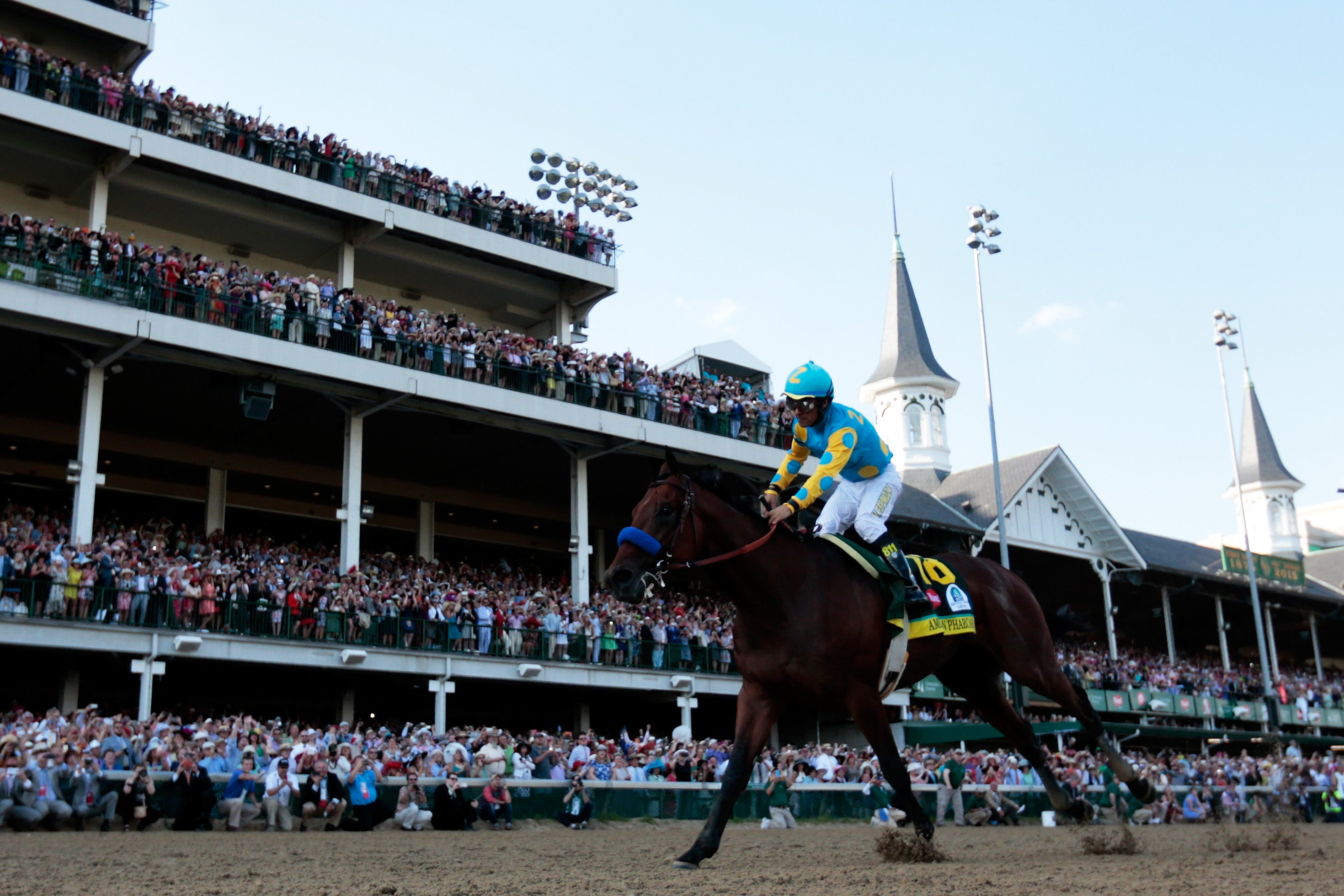 Over The Top The Kentucky Derby s 1 000 Mint Julep The Points Guy Over The Top The Kentucky Derby s 1 000 Mint Julep The Points Guy