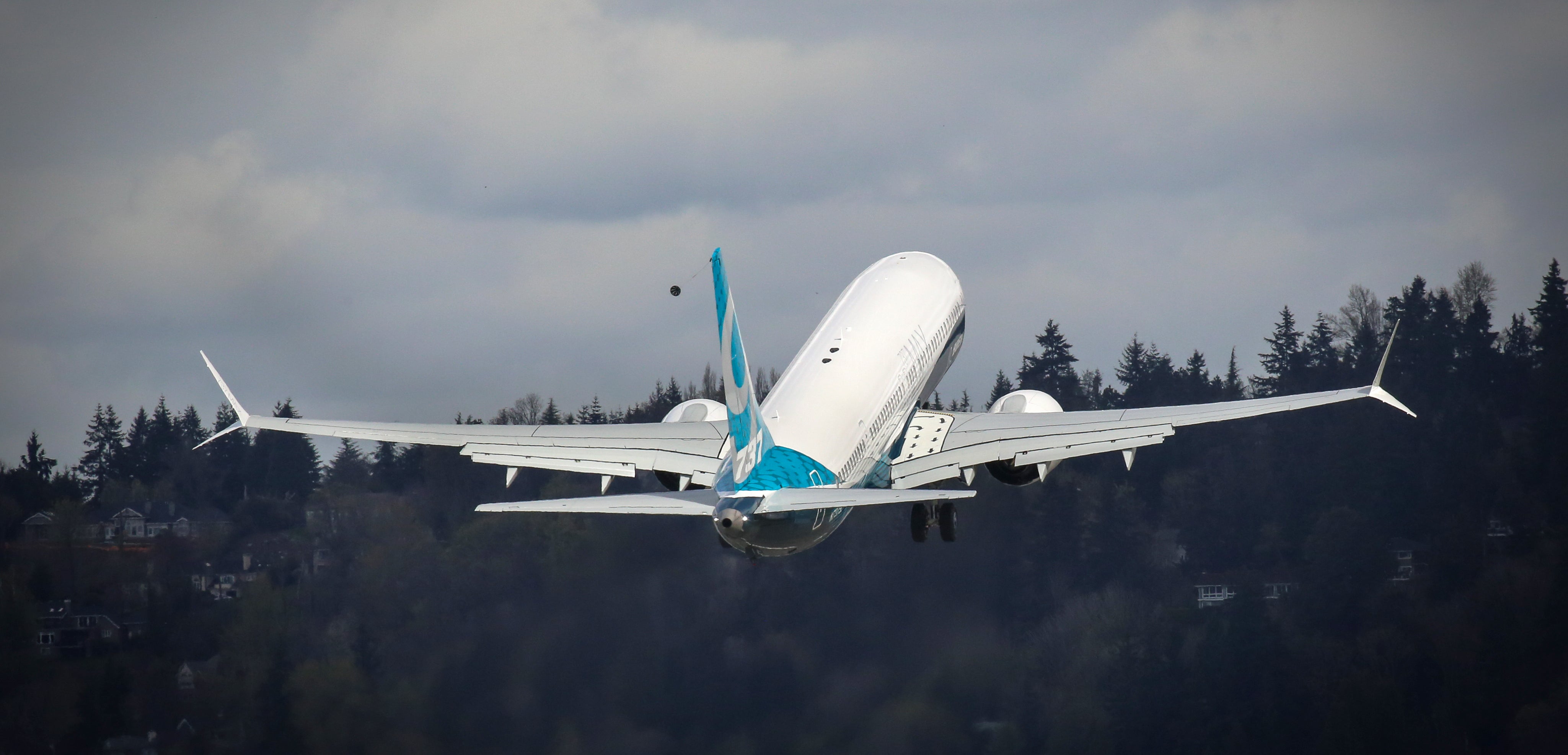 Boeing Issues Safety Warning for 737 MAX, FAA to Issue AD - The Points Guy