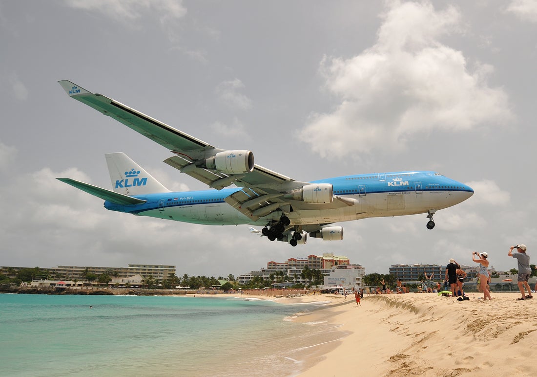 Video: KLM 747 Returns to St. Maarten for Hurricane Relief - The Points Guy