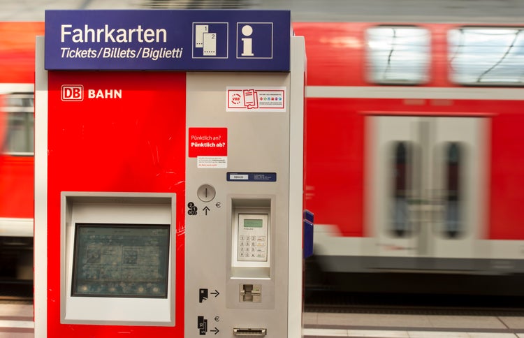 Tip: Use Your CSR card at German Train Ticket Machines - The Points Guy