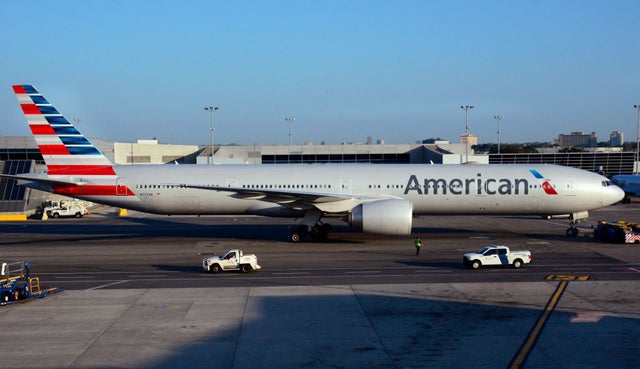 AA to Allow Highest Elites to Gift Exec Platinum Status - The Points Guy
