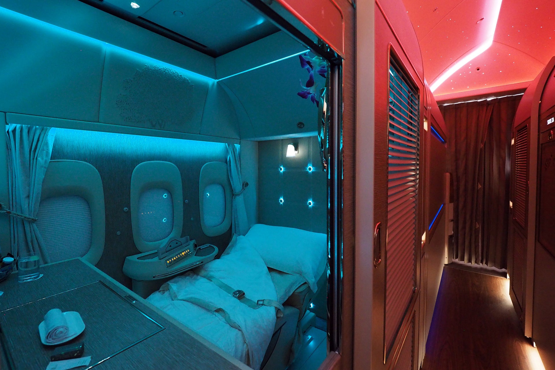 Emirates Releasing Last-Minute First Class Award Space New 777 Suite ...