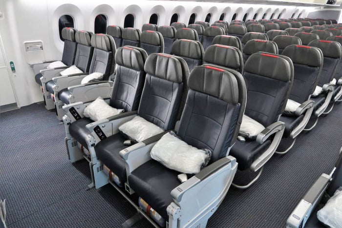 A Tour of American Airlines’ Boeing 787-9 Dreamliner