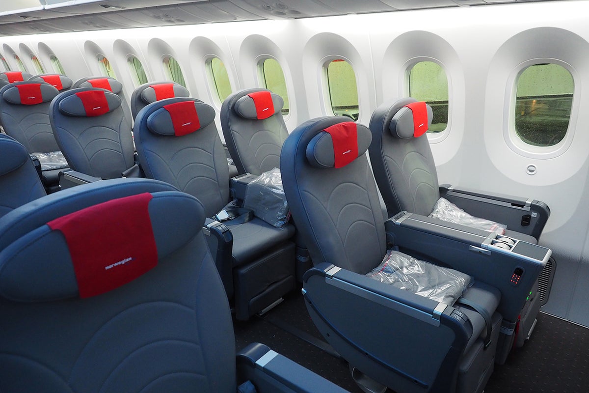 What’s the Best Premium Economy Seat to London? - The Points Guy
