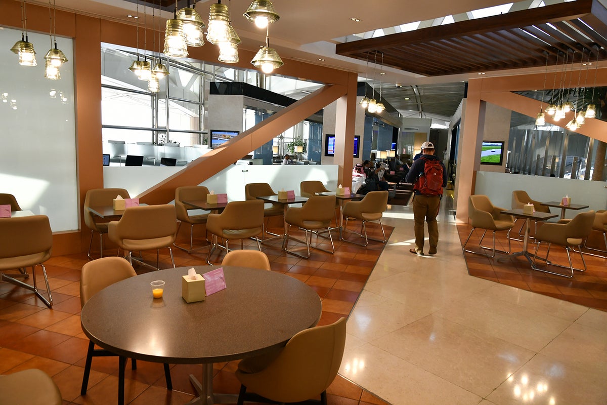 Saudi Arabia opens airspace to Israeli carriers in 'historic' move ...