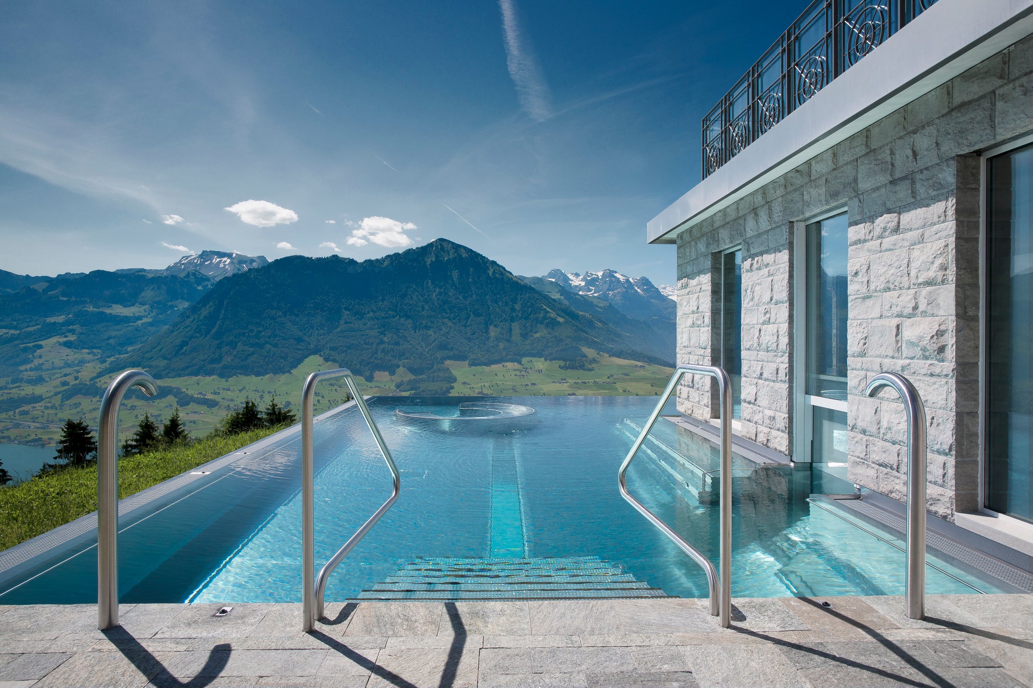 12 of the Most Beautiful Infinity Pools From Around the World - The ...