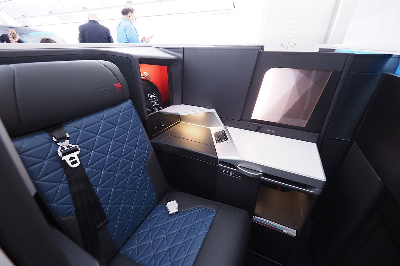 First Look at Delta's Refreshed 767-400ER Seating Configuration - The ...