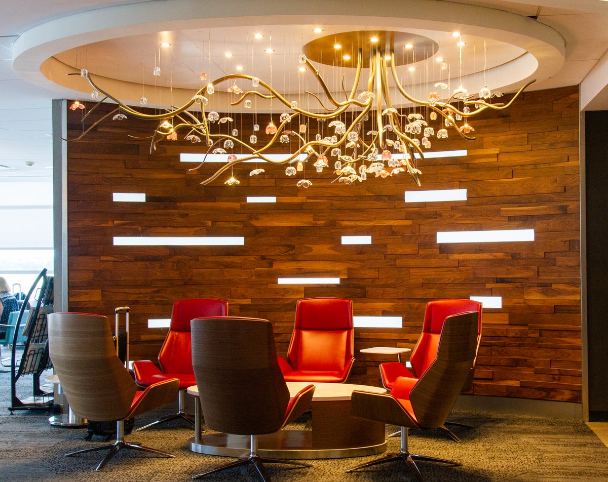 Delta Unveils Refreshed Sky Club at DCA - The Points Guy