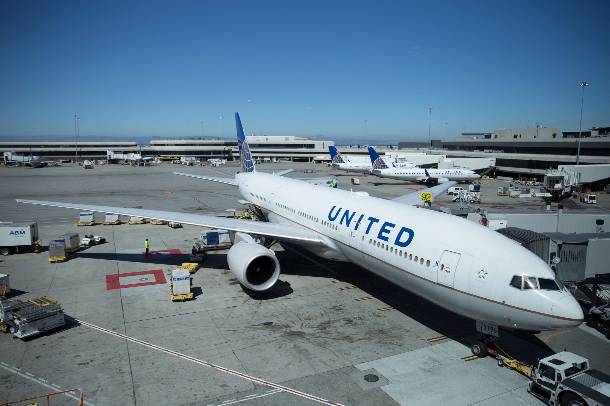 Review: United's New Premium Plus Seat on the 777-200 - The Points Guy