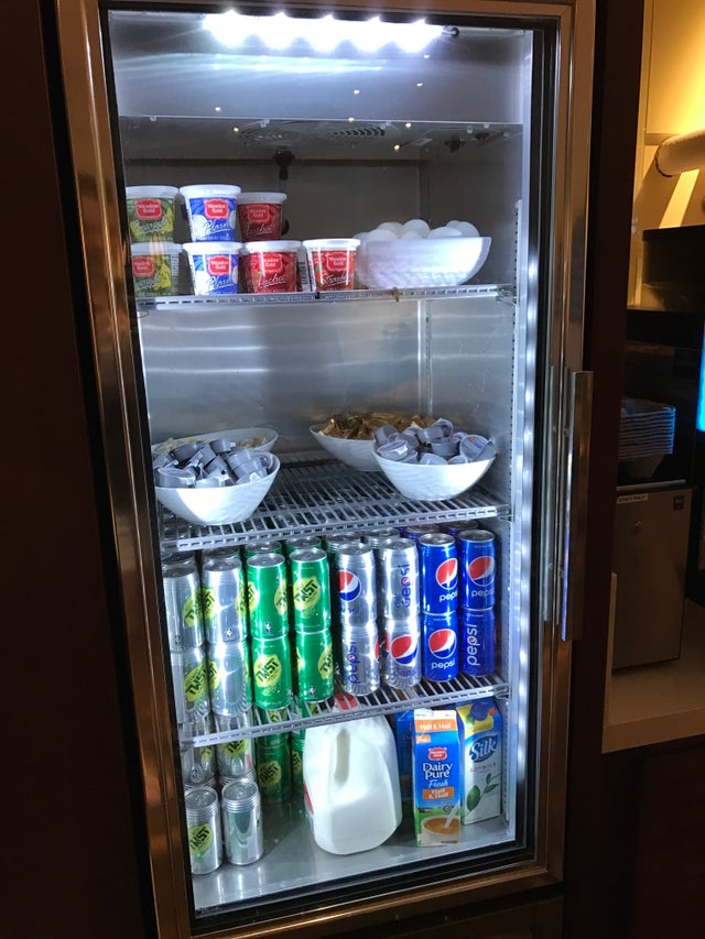 Inside the 'New' Hyatt Regency Maui Club Lounge - The Points Guy