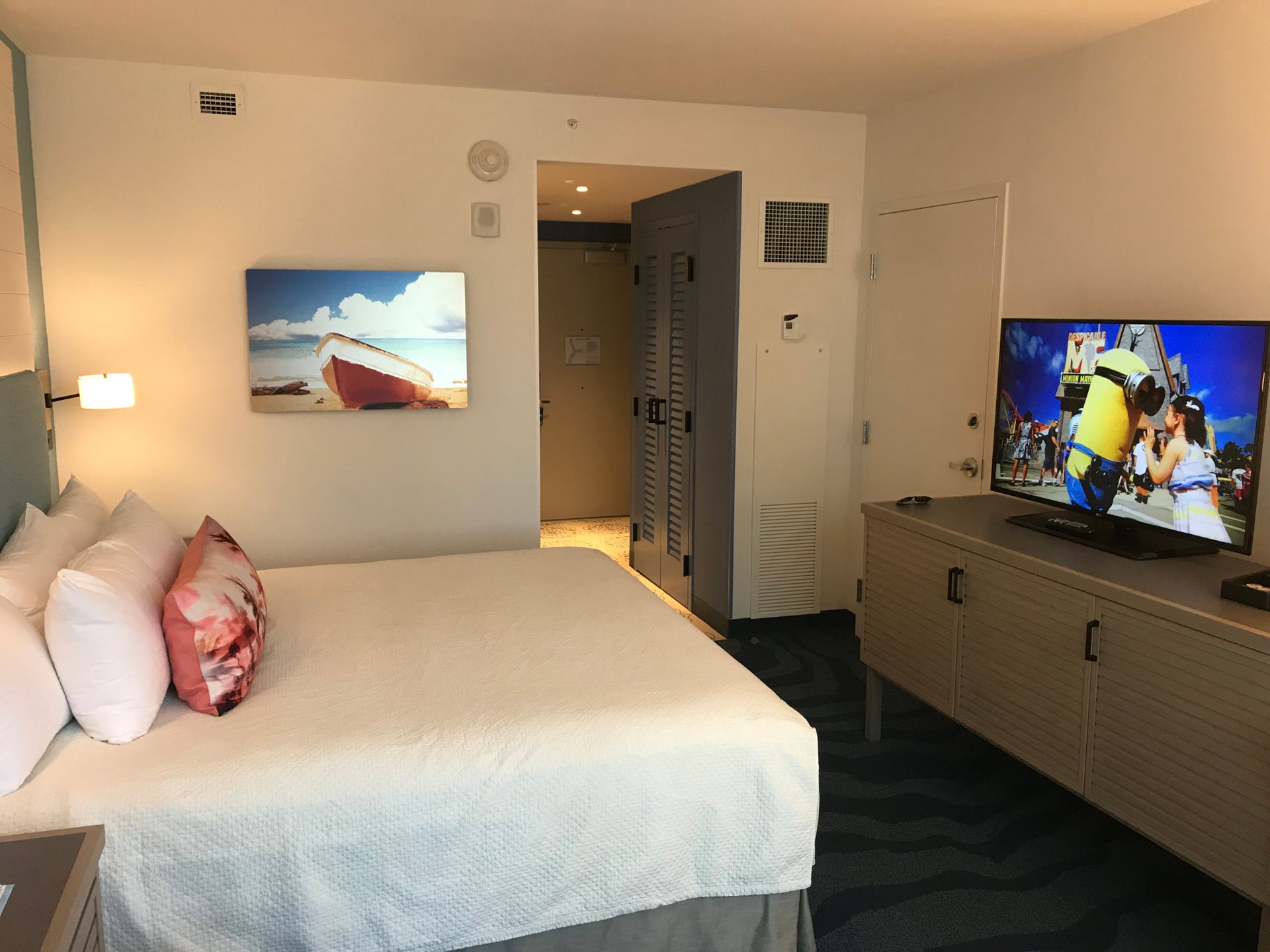 Five Things to Know About the Loews Sapphire Falls Resort at Universal ...