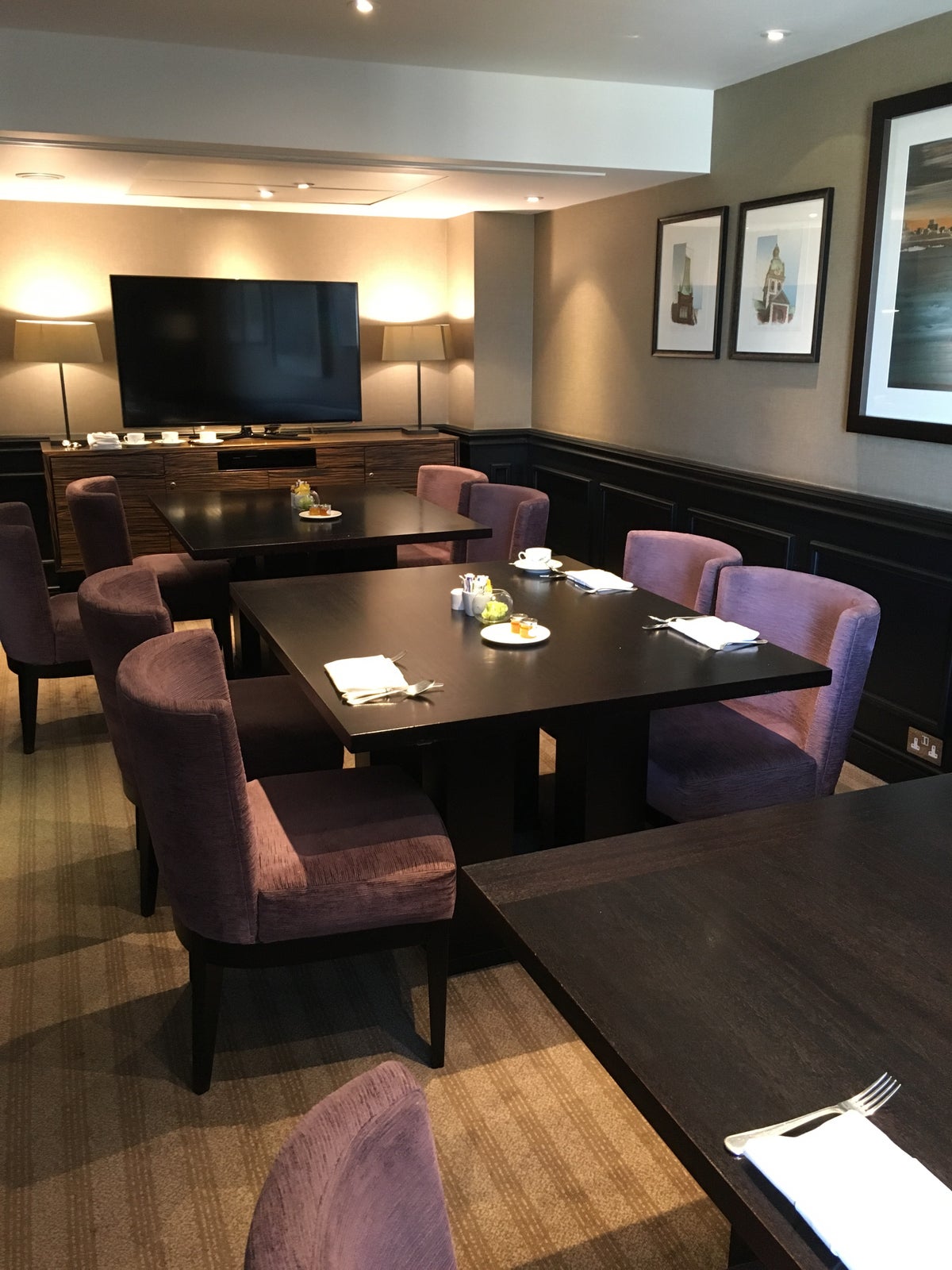 The Hyatt Regency Churchill London Regency Club Review - The Points Guy