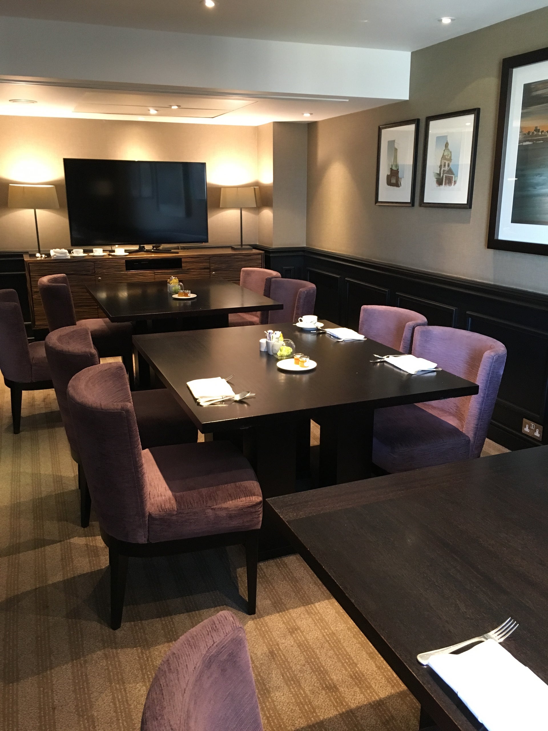 The Hyatt Regency Churchill London Regency Club Review - The Points Guy