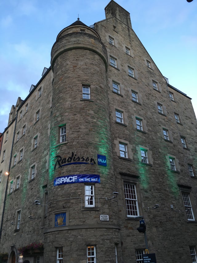 Review of the Radisson Blu Edinburgh Royal Mile Hotel - The Points Guy