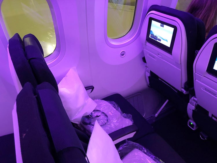 Business lite: Review of Air New Zealand's Skycouch - The Points Guy