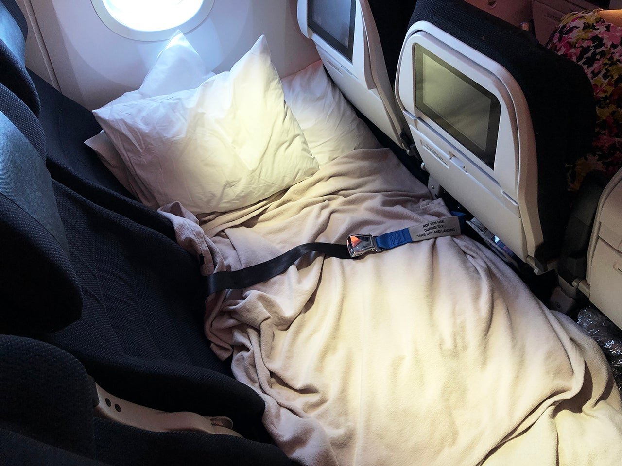 Business lite: Review of Air New Zealand's Skycouch - The Points Guy