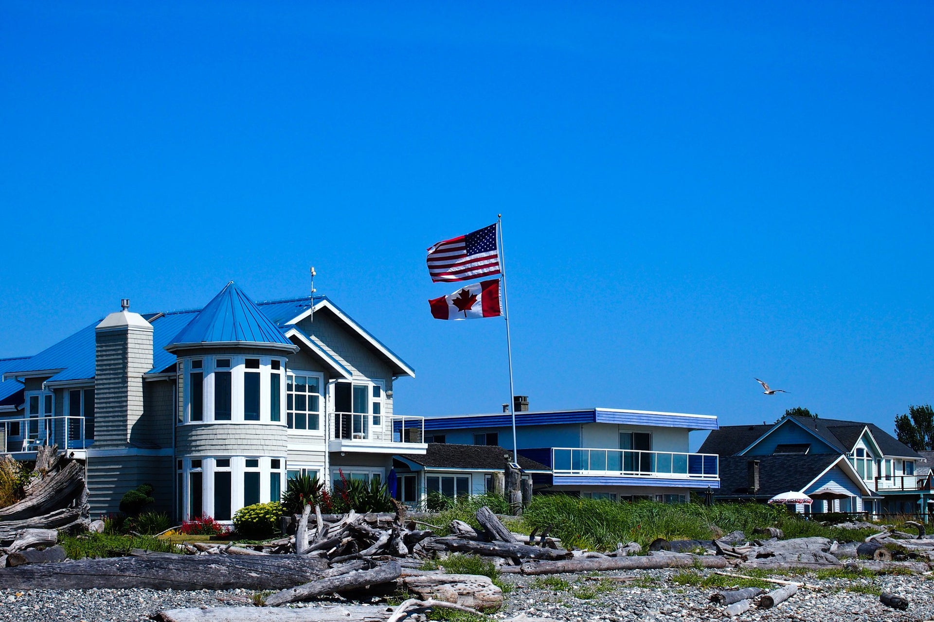 How to Visit One of America's Weirdest Geographic Oddities: Point ...