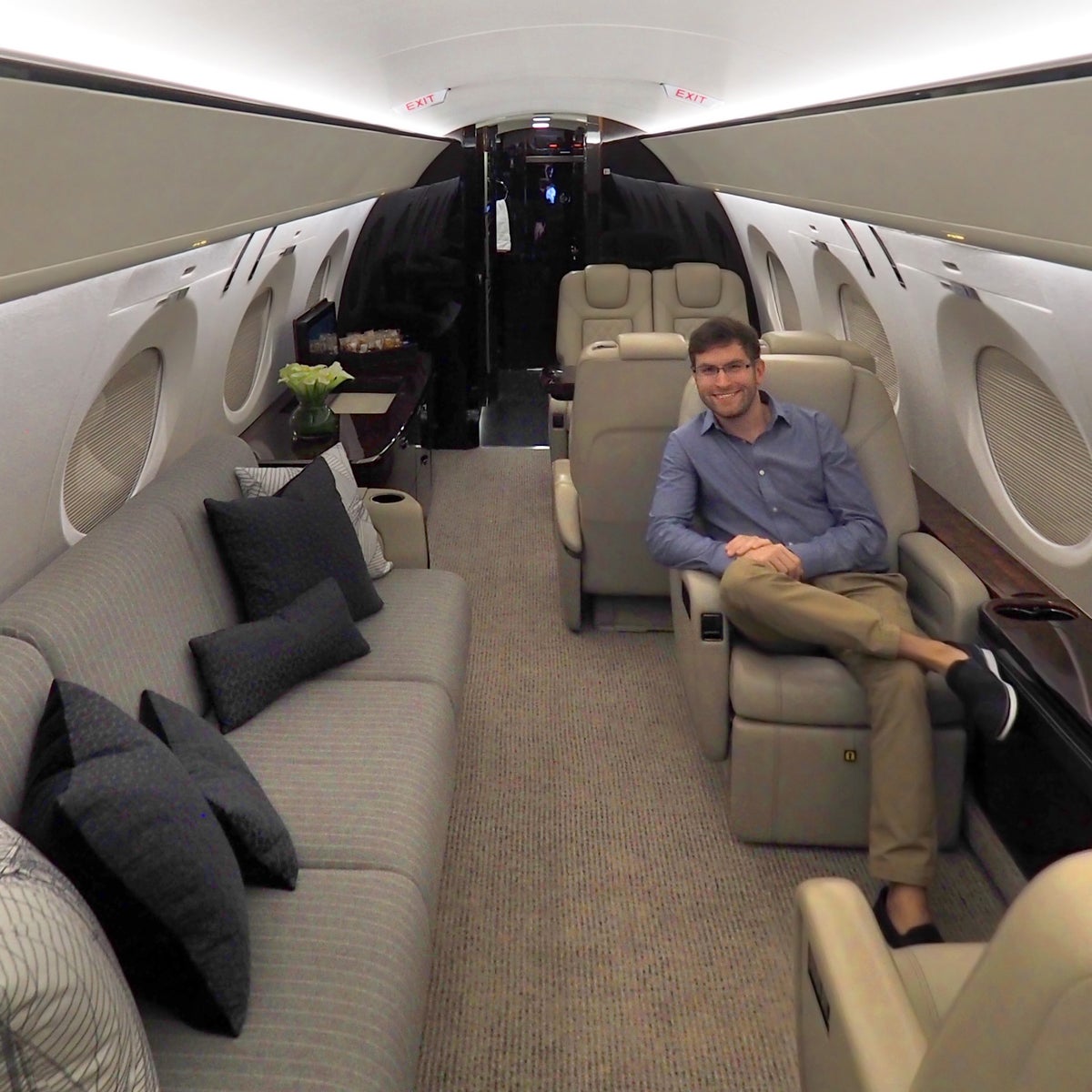 My Very First Flight on a Private Jet, Gulfstream's G500 - The Points Guy