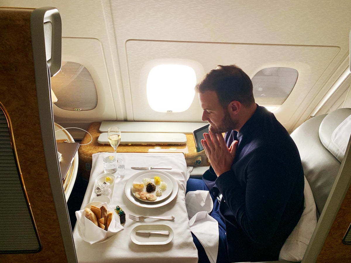 The Ultimate Guide to Emirates First Class - The Points Guy