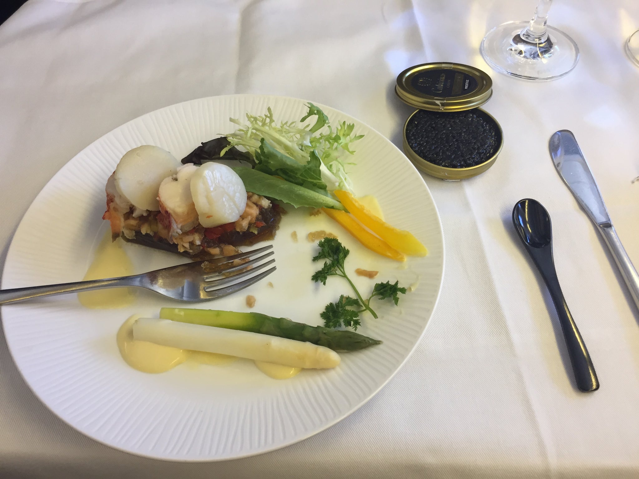 Over-the-Top Things First Class Flight Attendants Have Done For Me ...