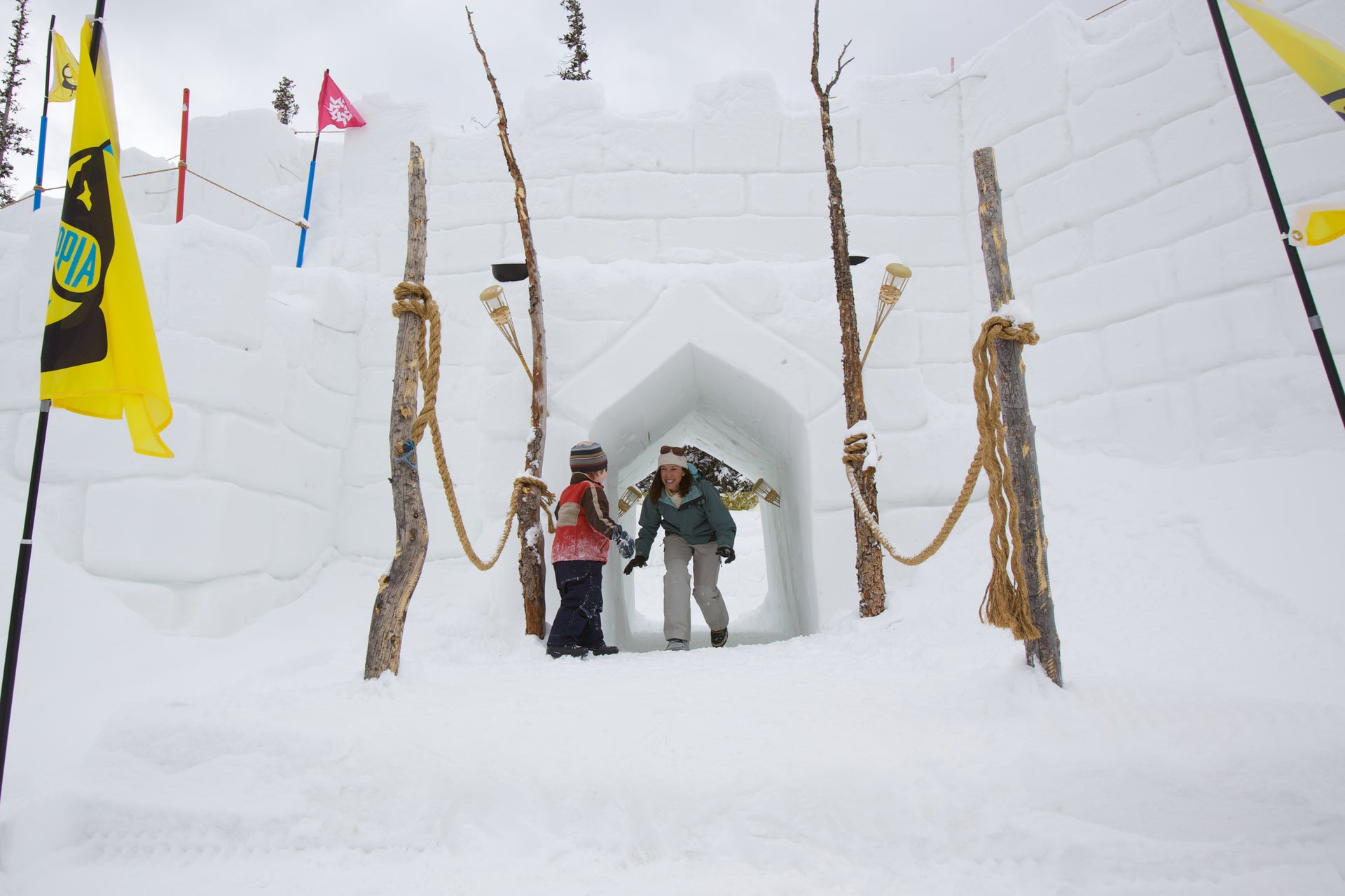 Kids ski free: Save on your family's next ski vacation - The Points Guy