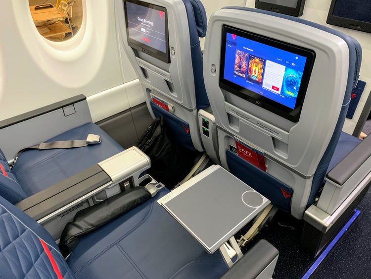 Delta's Upgradable Wireless IFE System Coming to 767-400, A330-900neo ...