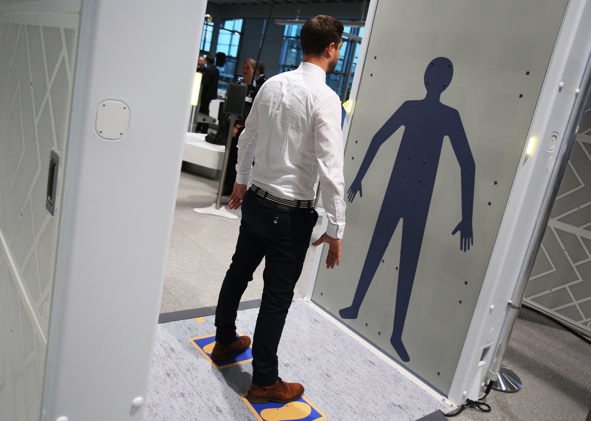 TSA's New Body Scanners Could Be the Key to Shorter Security Lines ...