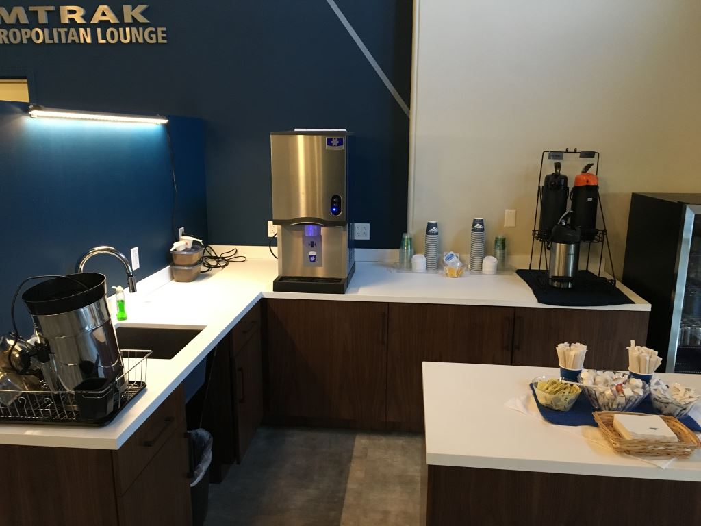 Amtrak's Renovated Boston Lounge Is (a Little) Better