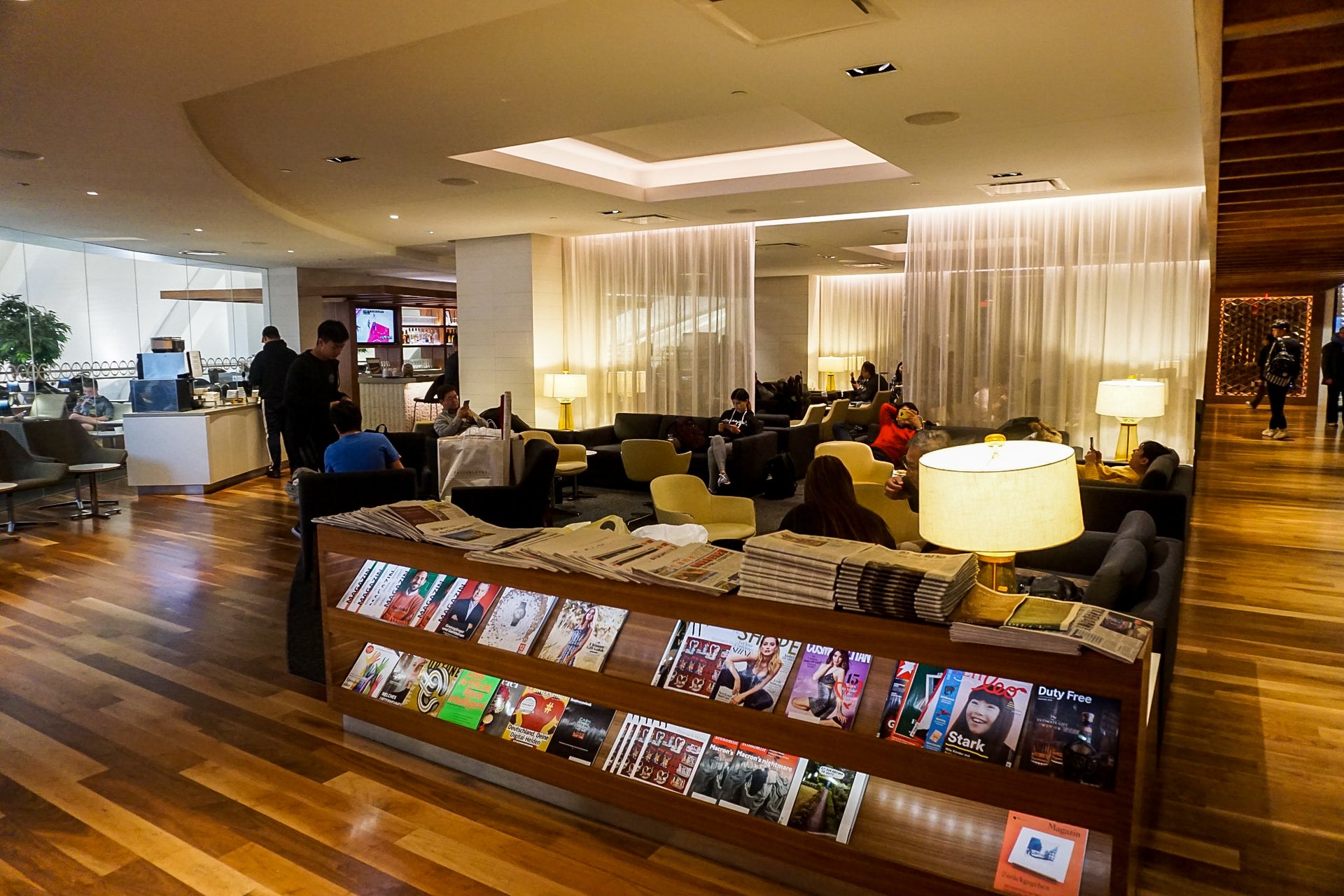 Los Angeles Airport 101: A guide to the lounges at LAX - The Points Guy
