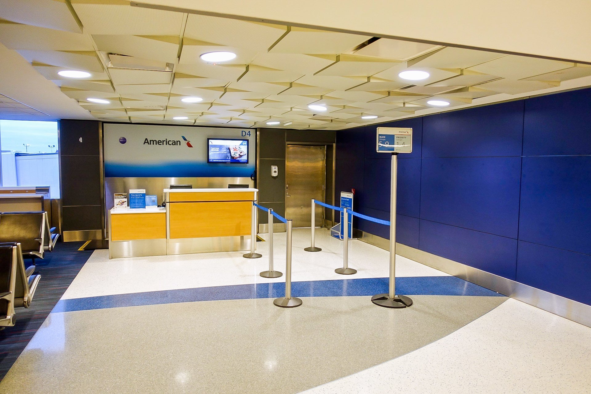 Better Than the Acela: A Review of AA's Shuttle Service on the ERJ-190 ...