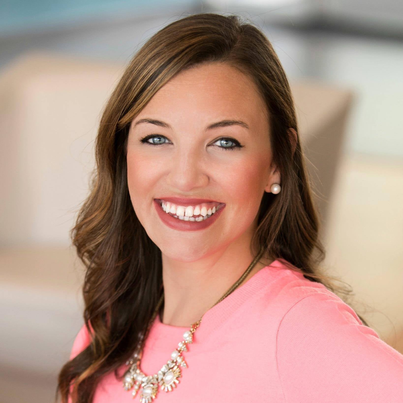 Caitlin Riddell - The Points Guy