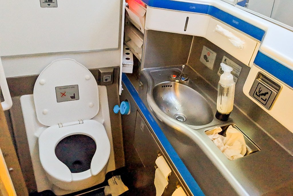 Flight Review: British Airways 747-400 Economy SFO-London - The Points Guy