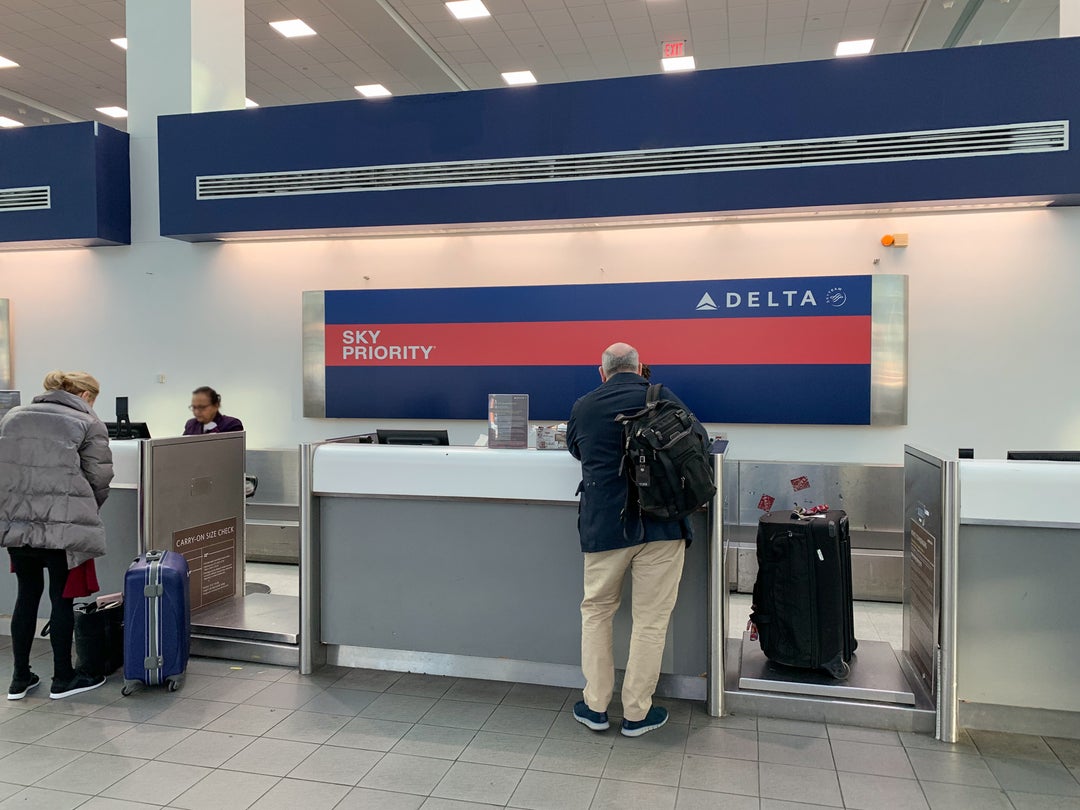 Review: Delta Comfort+ on the A321 from LGA to MCO - The Points Guy