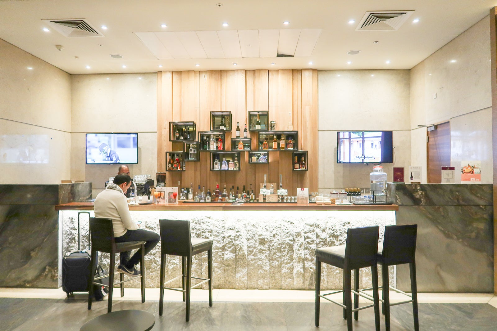 Plaza Premium lounges: The master guide - The Points Guy
