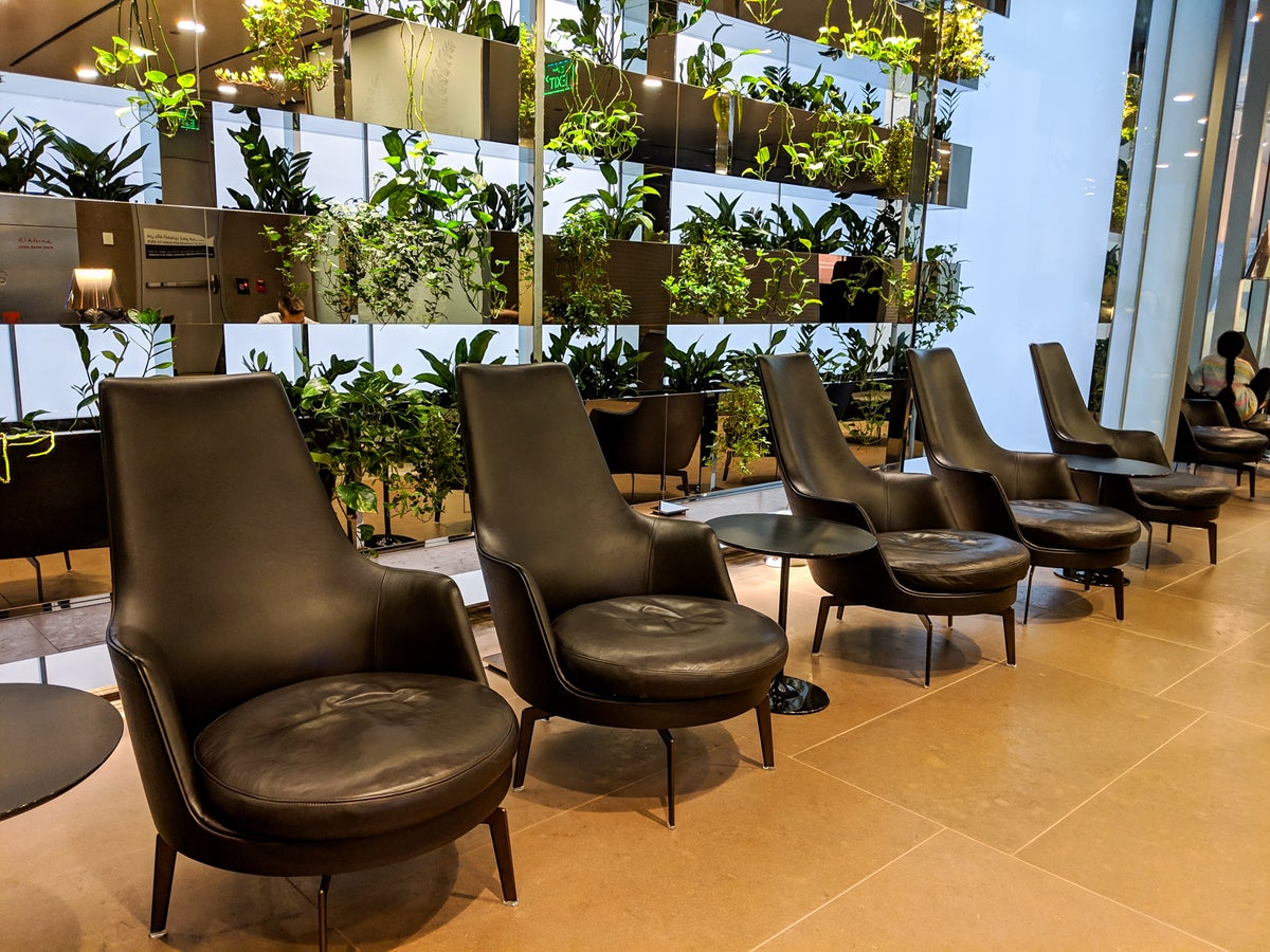 Lounge Review: Qatar Airways First Class Lounge in Doha - The Points Guy