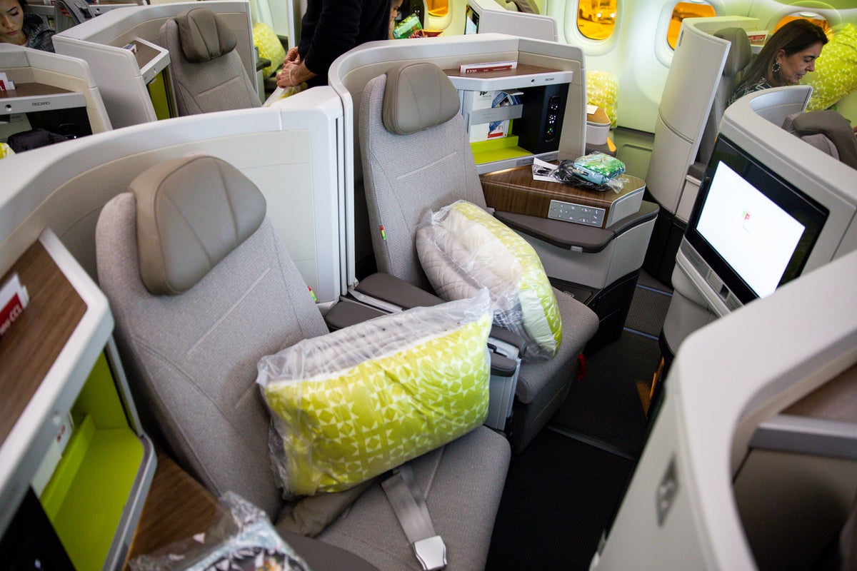 Review: Biz Class on TAP Air Portugal's New A330-900neo - The Points Guy