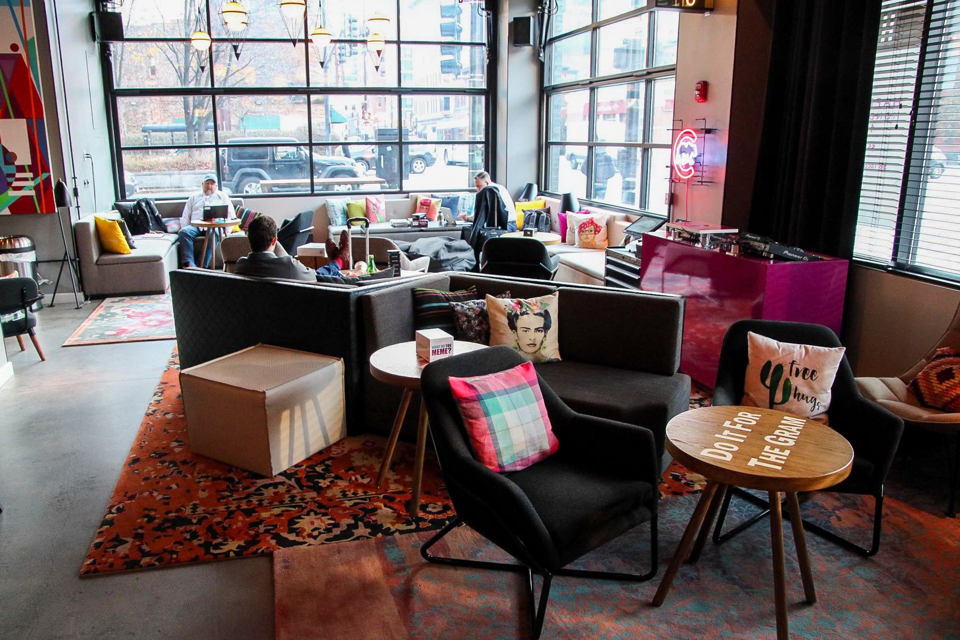 A Review of the Moxy Chicago Downtown - The Points Guy