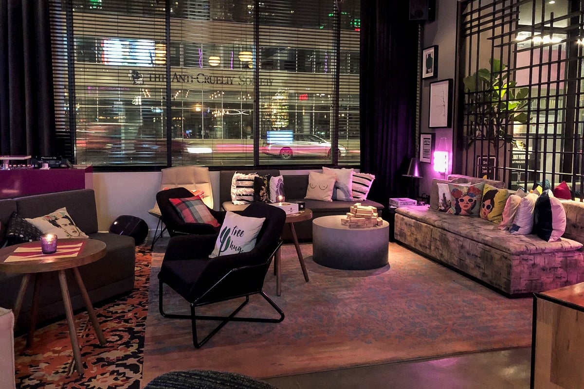 A Review of the Moxy Chicago Downtown - The Points Guy