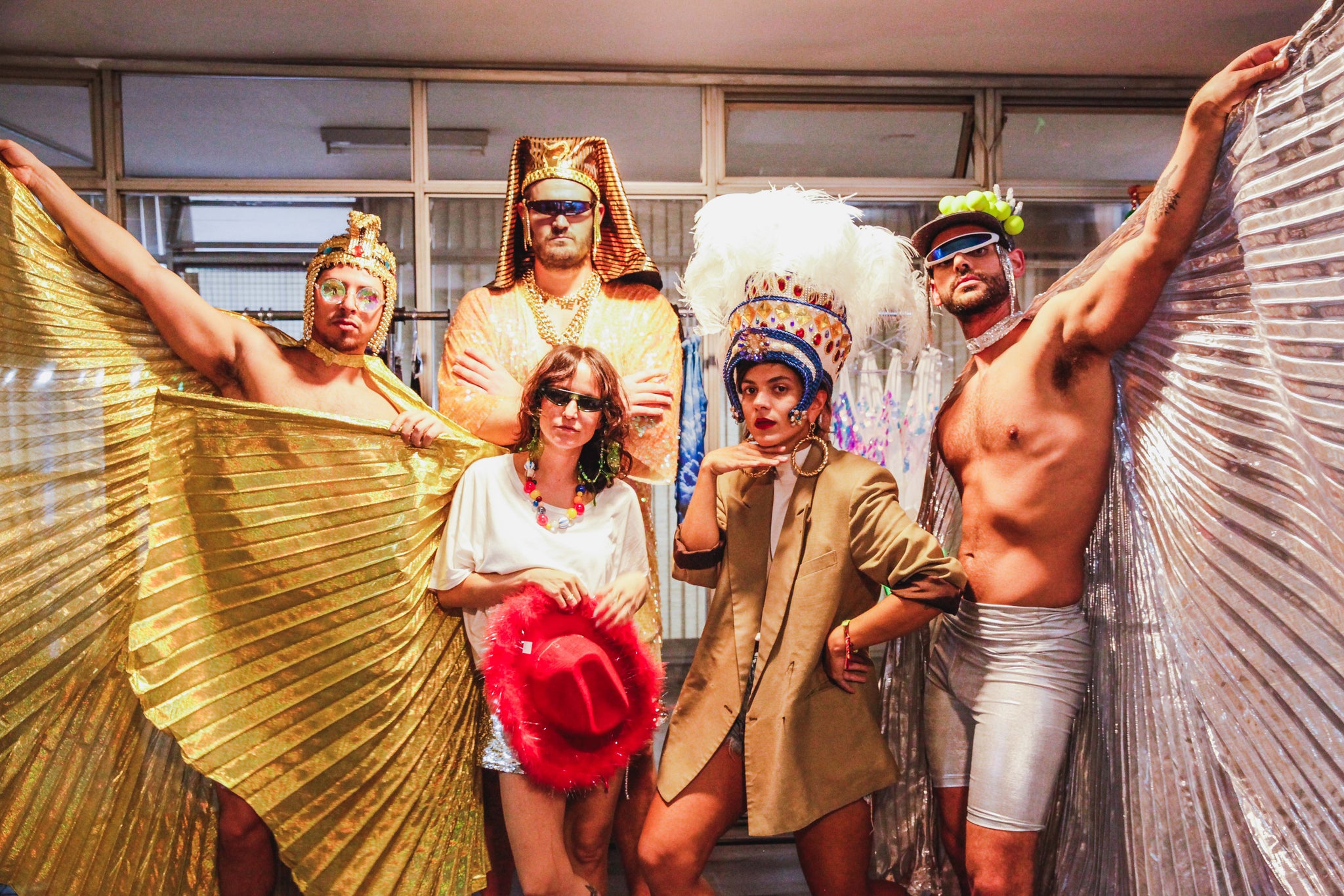 Video: Watch TPG Shop for the Perfect Carnival Outfit in Sao Paulo ...